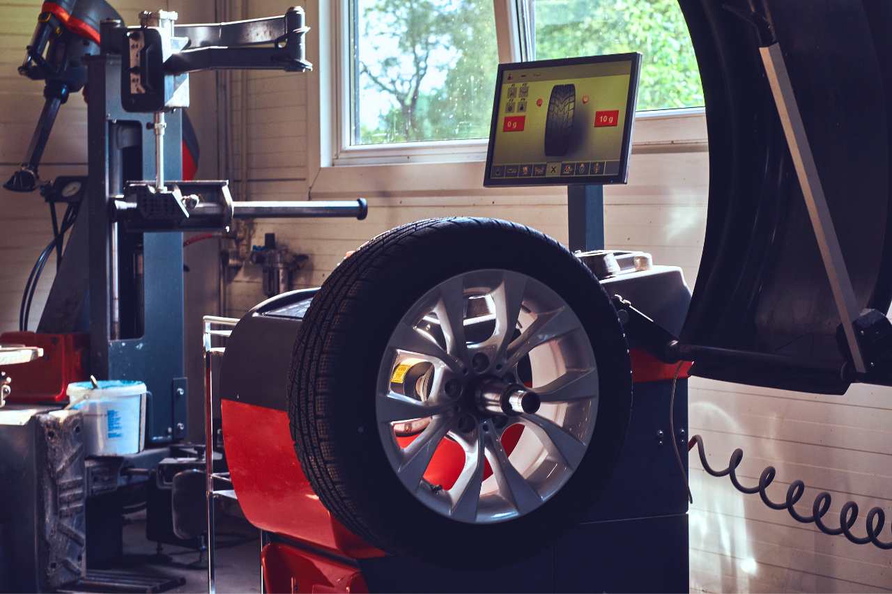 Lexus Tire Rotation & Balance Guide - Lexus South Pointe