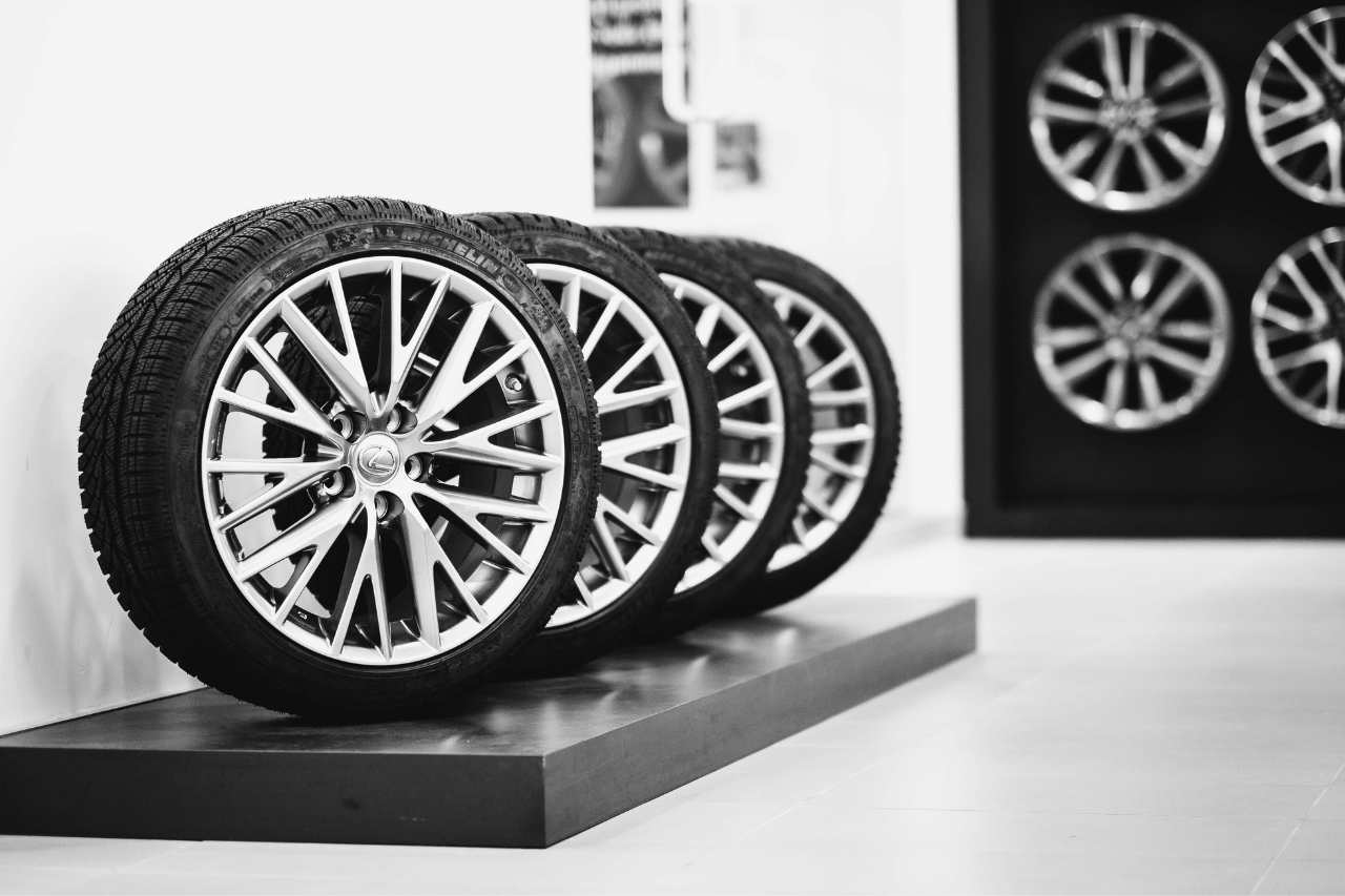 Lexus Tire Rotation & Balance Guide - Lexus South Pointe