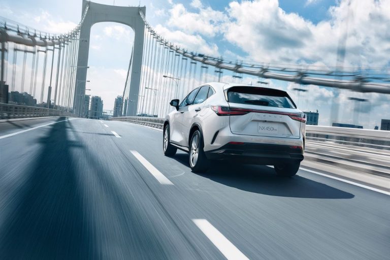 How To Choose Between a Lexus Hybrid vs Gas Model