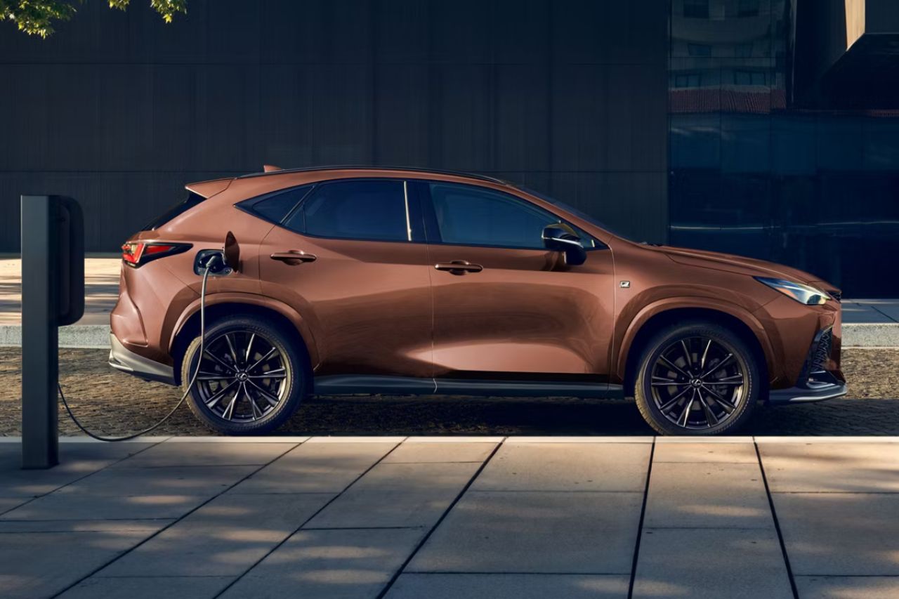 Top 5 Most Fuel-Efficient Lexus Models (2025)