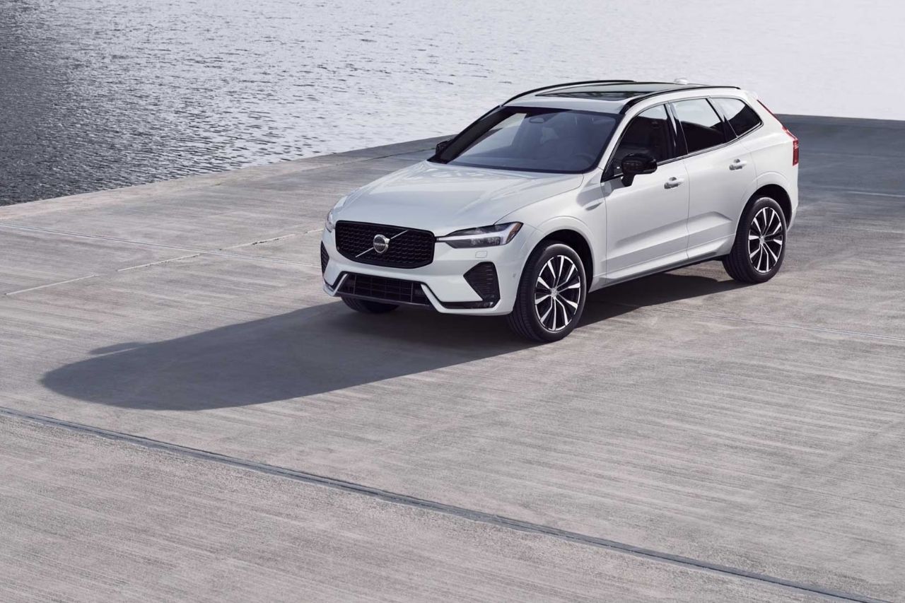 Lexus RX vs Volvo XC60 (2025) - Lexus South Pointe