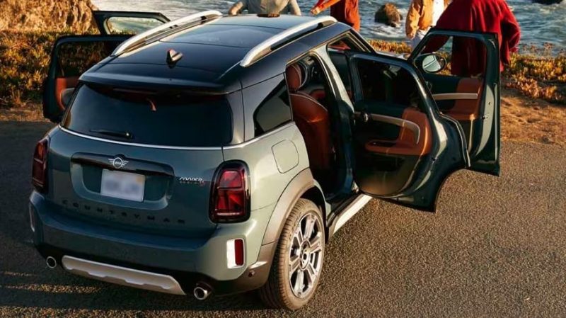 2023 MINI COUNTRYMAN TECHNOLOGY IN EDMONTON, ALBERTA | Mini Edmonton
