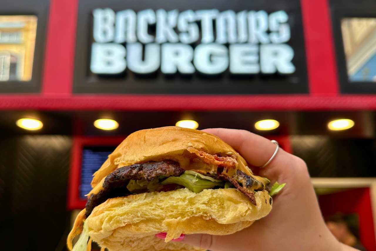 5 West Edmonton Mall Restaurants to Enjoy While Getting Your Car Serviced
