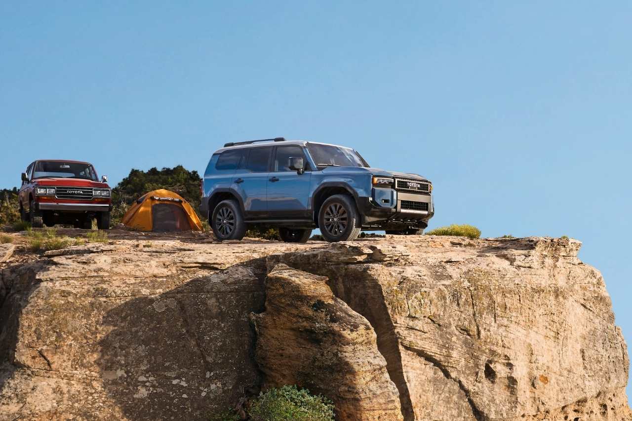 Toyota Land Cruiser vs Toyota 4Runner: Which is Right For You? (2024)