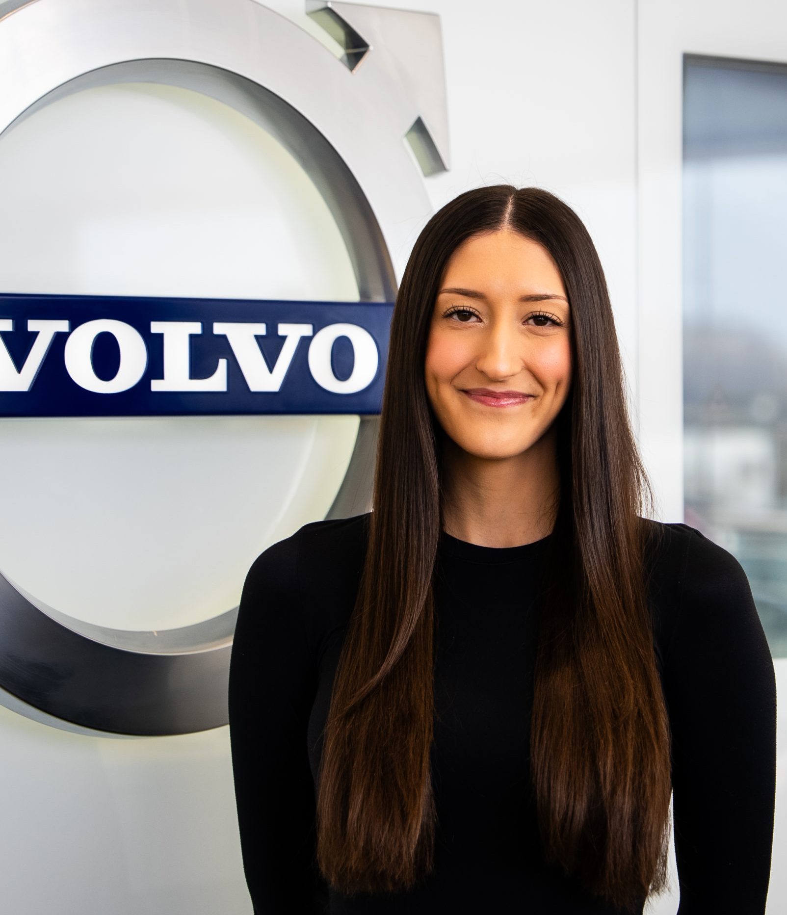 Nicole Ouroumis - Volvo Cars Lakeridge
